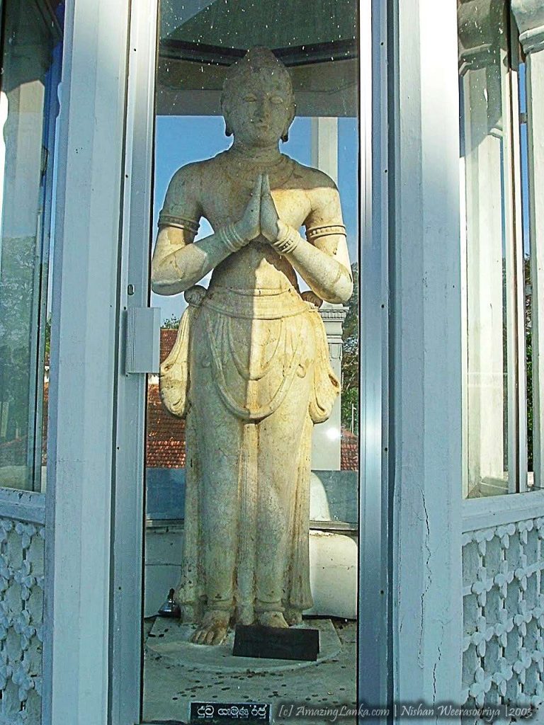 Ruwanweli Maha Seya | AmazingLanka.com