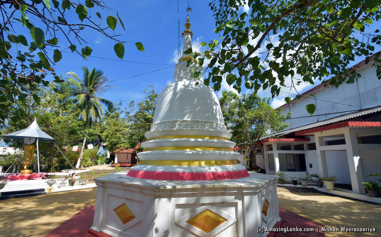 Karandeniya Shailatharama Viharaya | AmazingLanka.com