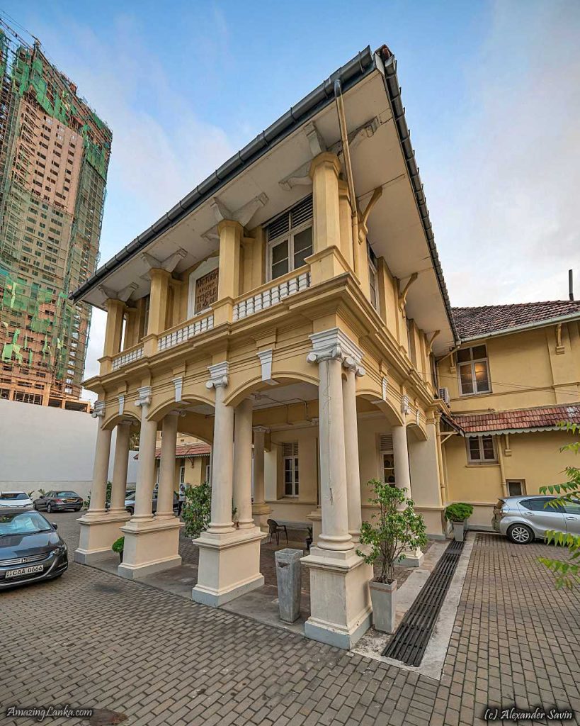 Victoria Masonic Temple in Colombo | AmazingLanka.com